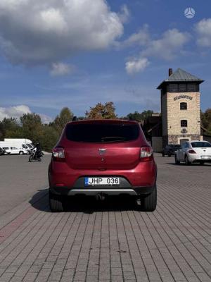 Sarkans Dacia Sandero 2015 Viļņa, ar dzinēja tilpumu 1.46 L un nobraukumu 155 tūkst. km par 4200 €, foto 5 vietnē AUTOMOTO.COM.LV