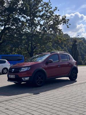 Sarkans Dacia Sandero 2015 Viļņa, ar dzinēja tilpumu 1.46 L un nobraukumu 155 tūkst. km par 4200 €, foto 8 vietnē AUTOMOTO.COM.LV