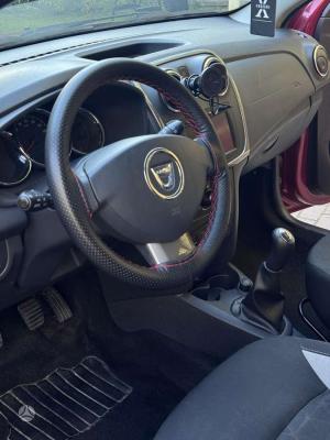 Sarkans Dacia Sandero 2015 Viļņa, ar dzinēja tilpumu 1.46 L un nobraukumu 155 tūkst. km par 4200 €, foto 9 vietnē AUTOMOTO.COM.LV