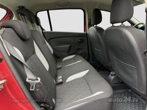Red Dacia Sandero 2016 in Parnu, with an engine capacity of 0.90 L and mileage of 132 thousand km for 5990 €, photo 7 on AUTOMOTO.COM.LV
