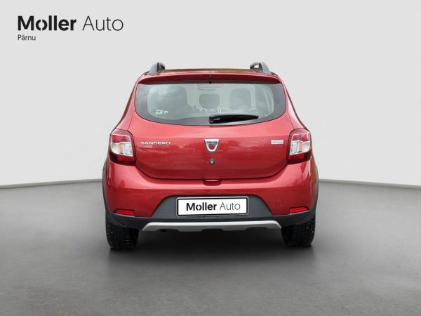 Sarkans Dacia Sandero 2016 Pērnava, ar dzinēja tilpumu 0.90 L un nobraukumu 132 tūkst. km par 5950 €, foto 5 vietnē AUTOMOTO.COM.LV