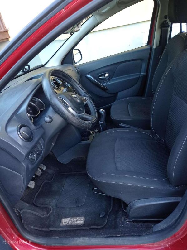 Red Dacia Sandero 2019 in Klaipeda, with an engine capacity of 1.00 L and mileage of 74 thousand km for 7500 €, photo 6 on AUTOMOTO.COM.LV