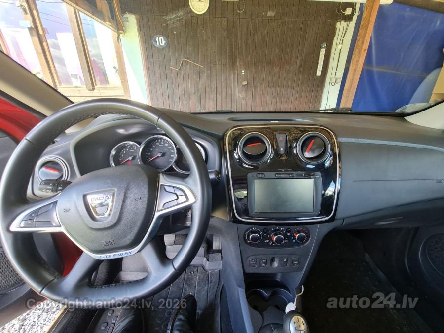 Красный Дачия Сандеро 2019 в Таллин, объемом двигателя 0.90 л и пробегом 99 тыс. км за 5500 €, фото 19 на AUTOMOTO.COM.LV