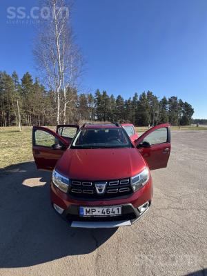 Red Dacia Sandero 2020 in Riga, with an engine capacity of 0.90 L and mileage of 146 thousand km for 4800 €, photo 9 on AUTOMOTO.COM.LV