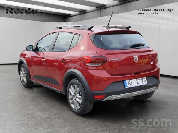 Sarkans Dacia Sandero 2021 Rīga, ar dzinēja tilpumu 1.00 L un nobraukumu 54 tūkst. km par 10950 €, foto 2 vietnē AUTOMOTO.COM.LV