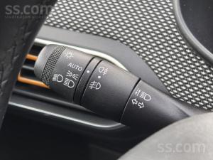Red Dacia Sandero 2021 in Riga, with an engine capacity of 1.00 L and mileage of 54 thousand km for 10950 €, photo 16 on AUTOMOTO.COM.LV