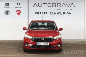 Sarkans Dacia Sandero 2022 Rīga, ar dzinēja tilpumu 1.00 L un nobraukumu 117 tūkst. km par 8990 €, foto 3 vietnē AUTOMOTO.COM.LV