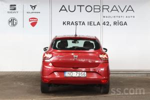 Sarkans Dacia Sandero 2022 Rīga, ar dzinēja tilpumu 1.00 L un nobraukumu 117 tūkst. km par 8990 €, foto 8 vietnē AUTOMOTO.COM.LV