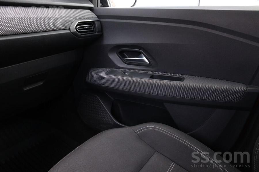 Sarkans Dacia Sandero 2022 Rīga, ar dzinēja tilpumu 1.00 L un nobraukumu 117 tūkst. km par 8990 €, foto 20 vietnē AUTOMOTO.COM.LV