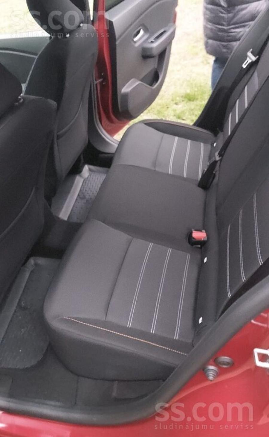 Red Dacia Sandero 2022 in Riga, with an engine capacity of 1.00 L and mileage of 33 thousand km for 11800 €, photo 7 on AUTOMOTO.COM.LV