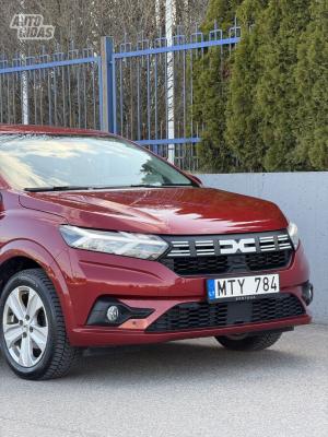 Sarkans Dacia Sandero 2023 Viļņa, ar dzinēja tilpumu 1.00 L un nobraukumu 80 tūkst. km par 13000 €, foto 8 vietnē AUTOMOTO.COM.LV