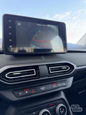 Sarkans Dacia Sandero 2023 Viļņa, ar dzinēja tilpumu 1.00 L un nobraukumu 80 tūkst. km par 13000 €, foto 24 vietnē AUTOMOTO.COM.LV