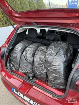 Sarkans Dacia Sandero 2023 Viļņa, ar dzinēja tilpumu 1.00 L un nobraukumu 80 tūkst. km par 13000 €, foto 25 vietnē AUTOMOTO.COM.LV