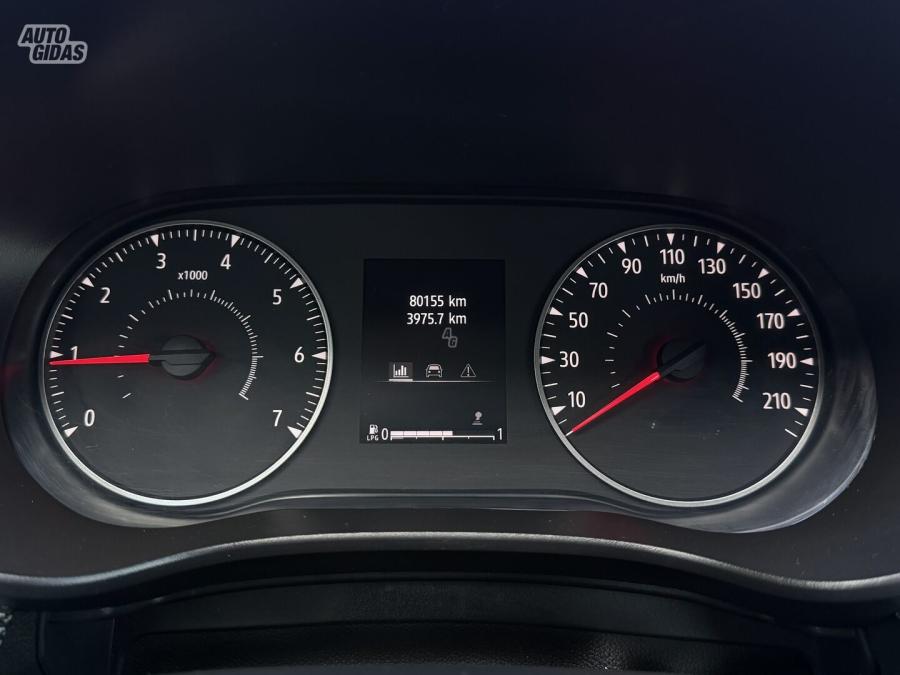 Sarkans Dacia Sandero 2023 Viļņa, ar dzinēja tilpumu 1.00 L un nobraukumu 80 tūkst. km par 13000 €, foto 27 vietnē AUTOMOTO.COM.LV