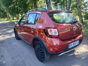 Sarkans Dacia Sandero 2016 Tauragė, ar dzinēja tilpumu 1.50 L un nobraukumu 229 tūkst. km par 4200 €, foto 9 vietnē AUTOMOTO.COM.LV
