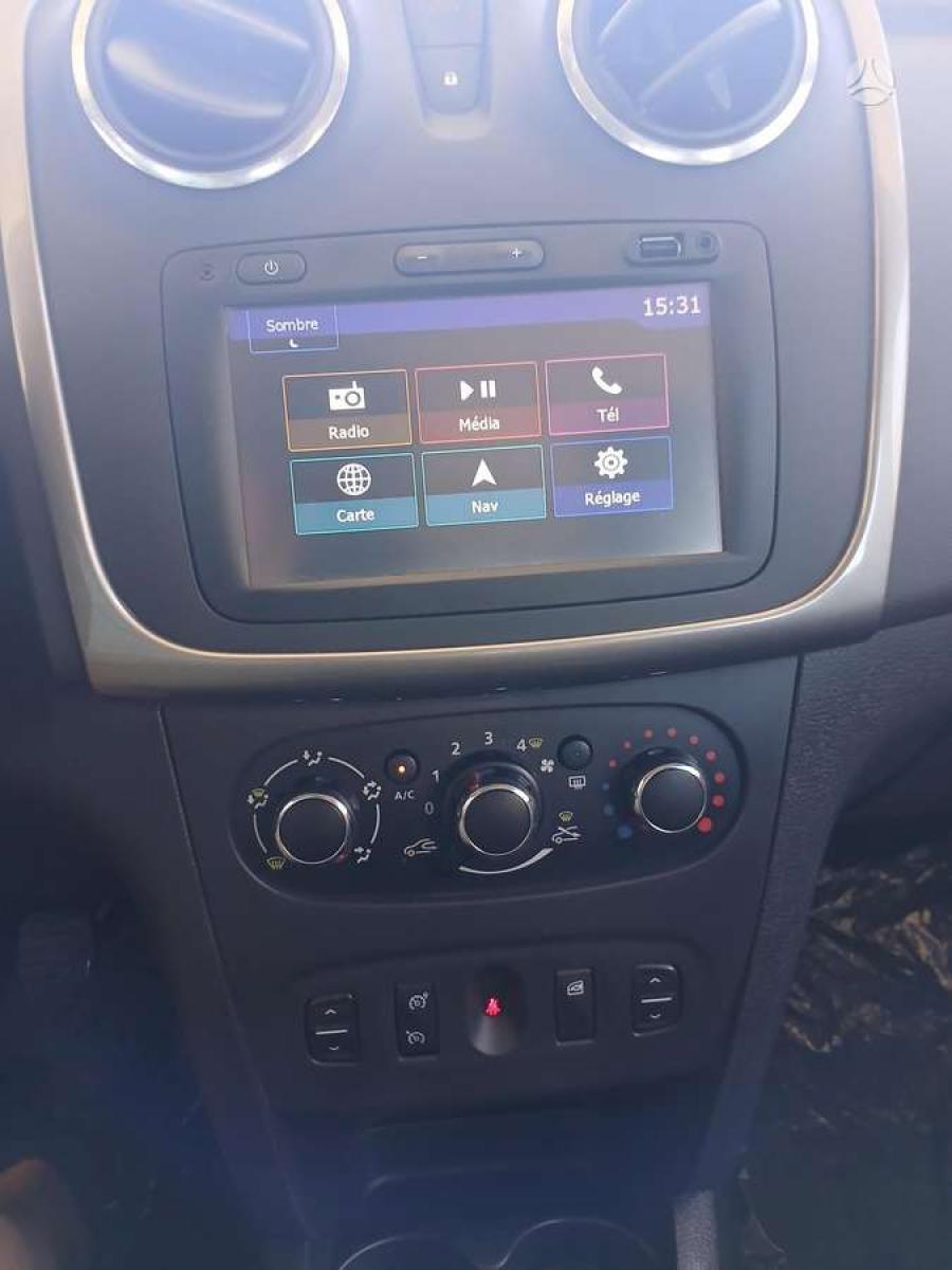 Sarkans Dacia Sandero 2016 Tauragė, ar dzinēja tilpumu 1.50 L un nobraukumu 229 tūkst. km par 4200 €, foto 21 vietnē AUTOMOTO.COM.LV
