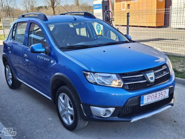 Синий Дачия sandero-stepway 2013 в Клуоналяй, объемом двигателя 1.50 л и пробегом 269 тыс. км за 3999 €, фото 3 на AUTOMOTO.COM.LV