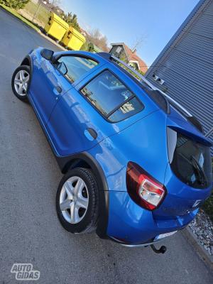 Zils Dacia sandero-stepway 2013 Kluonaliai, ar dzinēja tilpumu 1.50 L un nobraukumu 269 tūkst. km par 3999 €, foto 7 vietnē AUTOMOTO.COM.LV