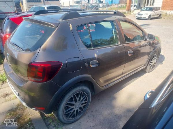Brūns Dacia sandero-stepway 2019 Klaipėda, ar dzinēja tilpumu 1.50 L un nobraukumu 380 tūkst. km par 1999 €, foto 7 vietnē AUTOMOTO.COM.LV
