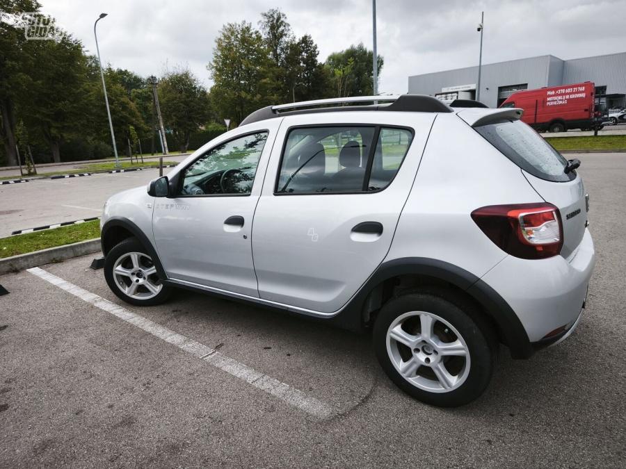 Серый Дачия sandero-stepway 2017 в Кайшядорис, объемом двигателя 1.50 л и пробегом 147 тыс. км за 7000 €, фото 3 на AUTOMOTO.COM.LV