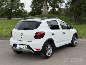 Balts Dacia Sandero 2019 Rīga, ar dzinēja tilpumu 0.90 L un nobraukumu 0 tūkst. km par 5350 €, foto 7 vietnē AUTOMOTO.COM.LV