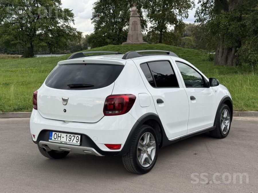 Balts Dacia Sandero 2019 Rīga, ar dzinēja tilpumu 0.90 L un nobraukumu 0 tūkst. km par 5350 €, foto 7 vietnē AUTOMOTO.COM.LV