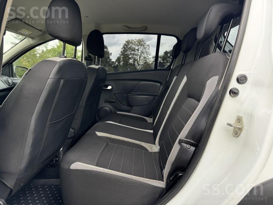 Balts Dacia Sandero 2019 Rīga, ar dzinēja tilpumu 0.90 L un nobraukumu 0 tūkst. km par 5350 €, foto 9 vietnē AUTOMOTO.COM.LV