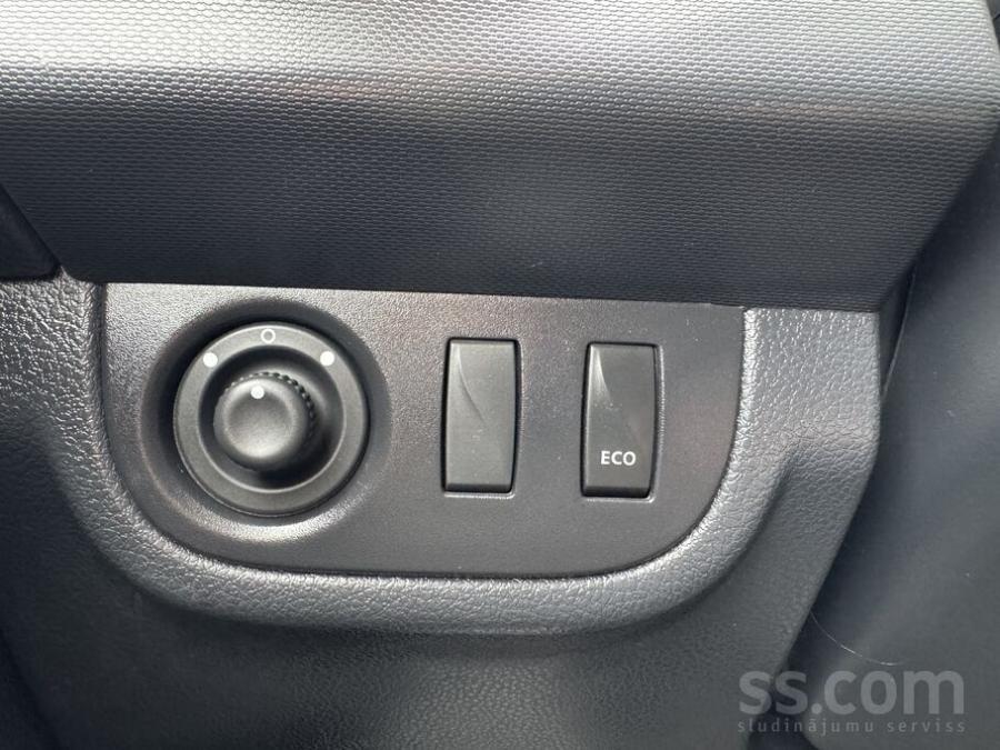 Balts Dacia Sandero 2019 Rīga, ar dzinēja tilpumu 0.90 L un nobraukumu 0 tūkst. km par 5350 €, foto 13 vietnē AUTOMOTO.COM.LV