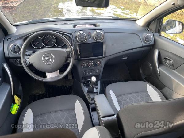 White Dacia Sandero 2014 in Tallinn, with an engine capacity of 0.90 L and mileage of 157 thousand km for 4500 €, photo 8 on AUTOMOTO.COM.LV