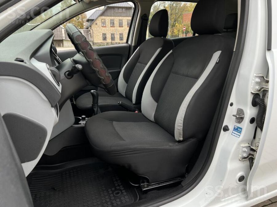 Balts Dacia Sandero 2014 Cēsis, ar dzinēja tilpumu 1.20 L un nobraukumu 253 tūkst. km par 3100 €, foto 9 vietnē AUTOMOTO.COM.LV