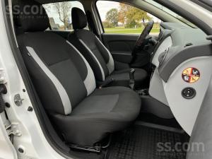 Balts Dacia Sandero 2014 Cēsis, ar dzinēja tilpumu 1.20 L un nobraukumu 253 tūkst. km par 3100 €, foto 12 vietnē AUTOMOTO.COM.LV