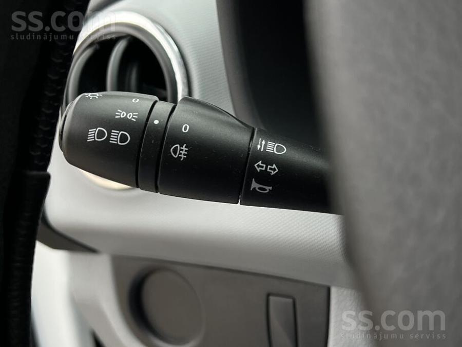 Balts Dacia Sandero 2014 Cēsis, ar dzinēja tilpumu 1.20 L un nobraukumu 253 tūkst. km par 3100 €, foto 18 vietnē AUTOMOTO.COM.LV