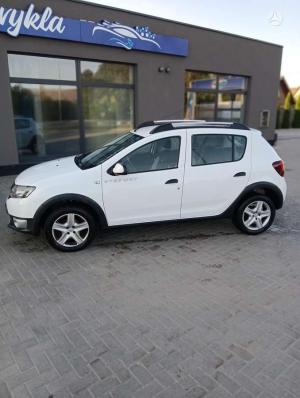 White Dacia Sandero 2016 in Taurage, with an engine capacity of 1.46 L and mileage of 240 thousand km for 3650 €, photo 10 on AUTOMOTO.COM.LV