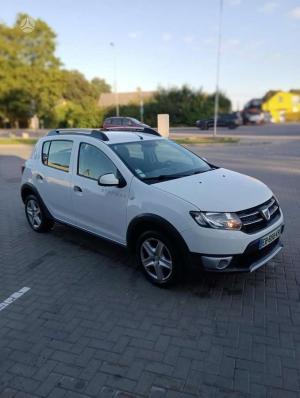 White Dacia Sandero 2016 in Taurage, with an engine capacity of 1.46 L and mileage of 240 thousand km for 3650 €, photo 17 on AUTOMOTO.COM.LV