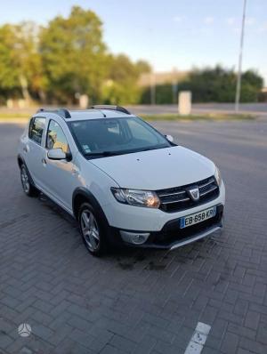 White Dacia Sandero 2016 in Taurage, with an engine capacity of 1.46 L and mileage of 240 thousand km for 3650 €, photo 18 on AUTOMOTO.COM.LV