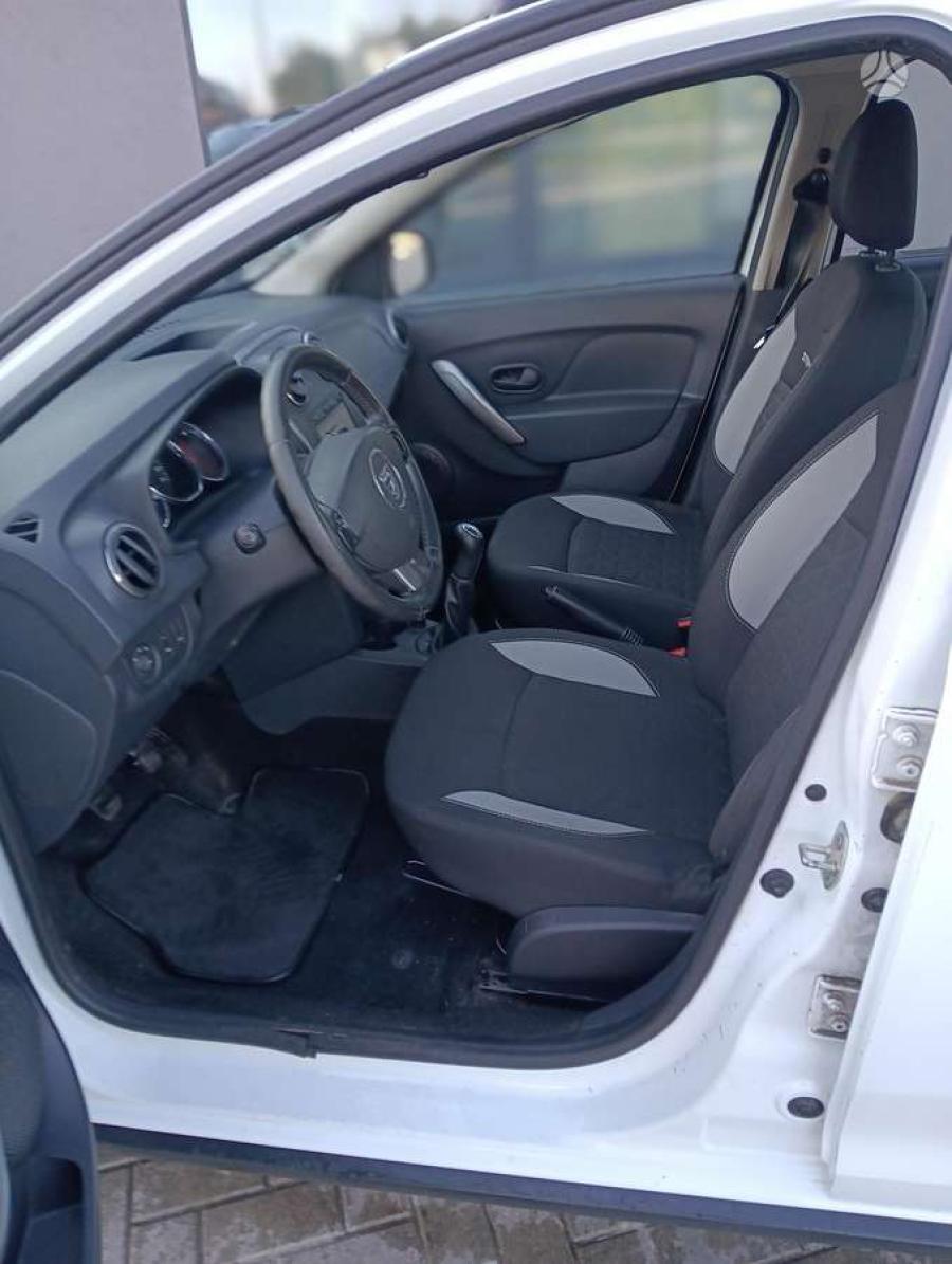 White Dacia Sandero 2016 in Taurage, with an engine capacity of 1.46 L and mileage of 240 thousand km for 3650 €, photo 19 on AUTOMOTO.COM.LV