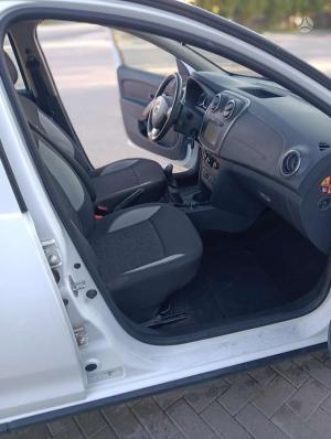 White Dacia Sandero 2016 in Taurage, with an engine capacity of 1.46 L and mileage of 240 thousand km for 3650 €, photo 29 on AUTOMOTO.COM.LV