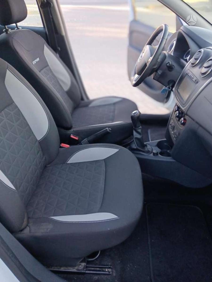 White Dacia Sandero 2016 in Taurage, with an engine capacity of 1.46 L and mileage of 240 thousand km for 3650 €, photo 31 on AUTOMOTO.COM.LV