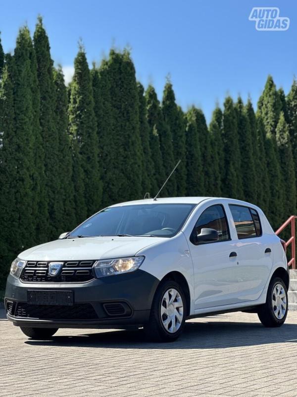Balts Dacia Sandero 2017 Viļņa, ar dzinēja tilpumu 1.00 L un nobraukumu 105 tūkst. km par 3550 €, foto 4 vietnē AUTOMOTO.COM.LV