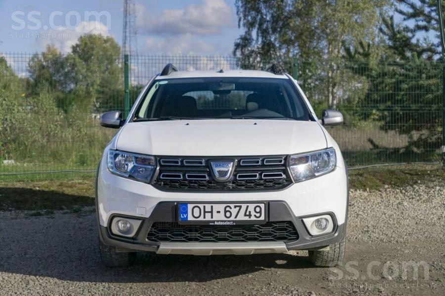 White Dacia Sandero 2019 in Riga, with an engine capacity of 0.90 L and mileage of 147 thousand km for 7290 €, photo 3 on AUTOMOTO.COM.LV