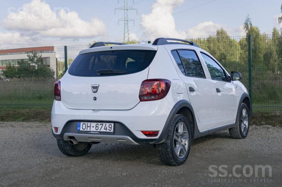 White Dacia Sandero 2019 in Riga, with an engine capacity of 0.90 L and mileage of 147 thousand km for 7290 €, photo 7 on AUTOMOTO.COM.LV