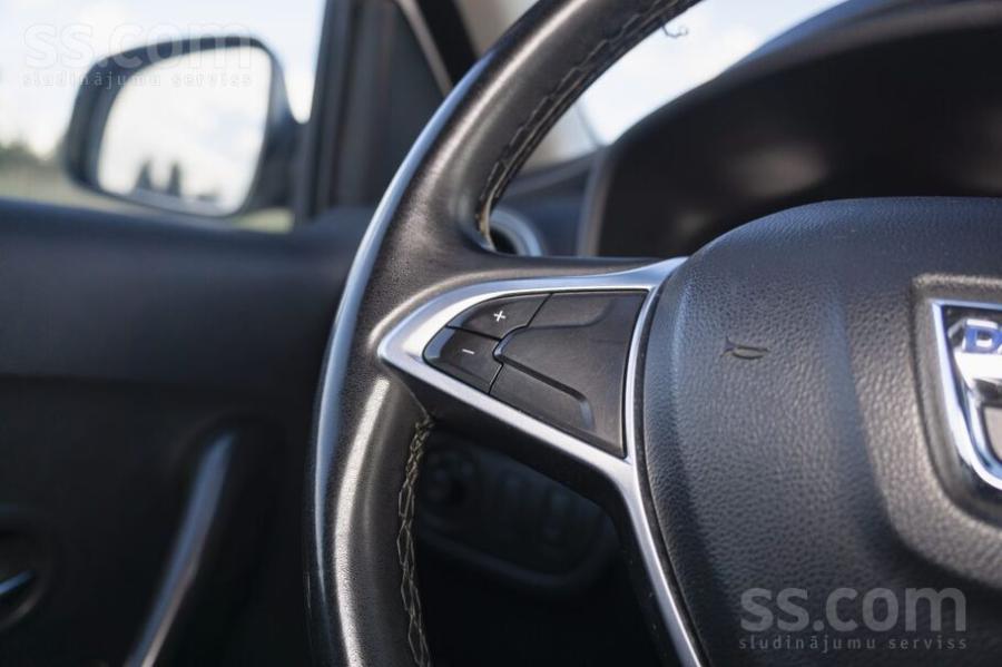 White Dacia Sandero 2019 in Riga, with an engine capacity of 0.90 L and mileage of 147 thousand km for 7290 €, photo 14 on AUTOMOTO.COM.LV
