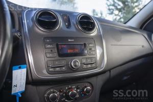 White Dacia Sandero 2019 in Riga, with an engine capacity of 0.90 L and mileage of 147 thousand km for 7290 €, photo 19 on AUTOMOTO.COM.LV