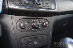 White Dacia Sandero 2019 in Riga, with an engine capacity of 0.90 L and mileage of 147 thousand km for 7290 €, photo 20 on AUTOMOTO.COM.LV