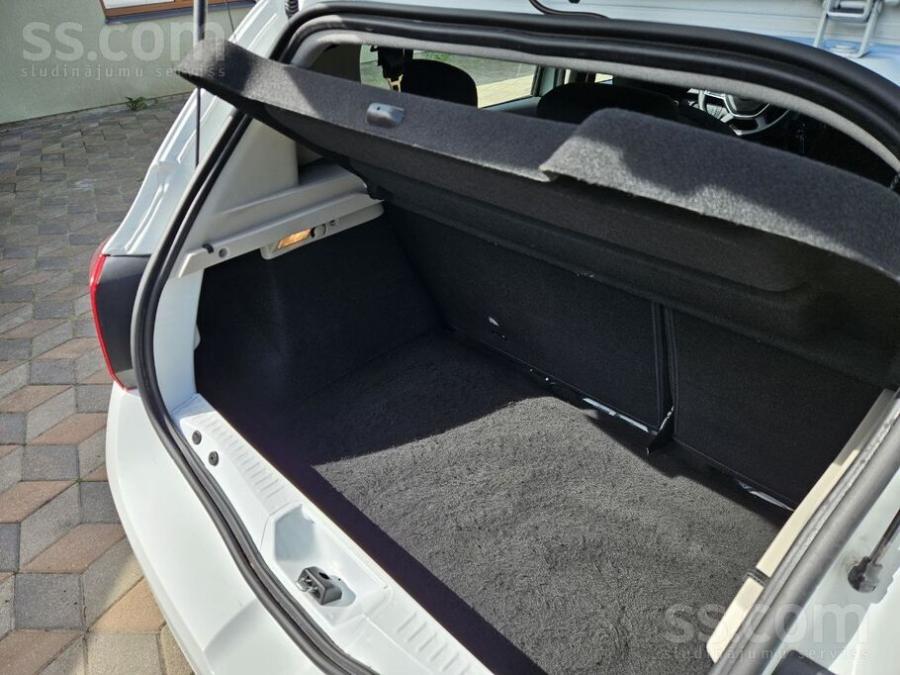 Balts Dacia Sandero 2019 Talsi, ar dzinēja tilpumu 1.00 L un nobraukumu 77 tūkst. km par 5499 €, foto 8 vietnē AUTOMOTO.COM.LV