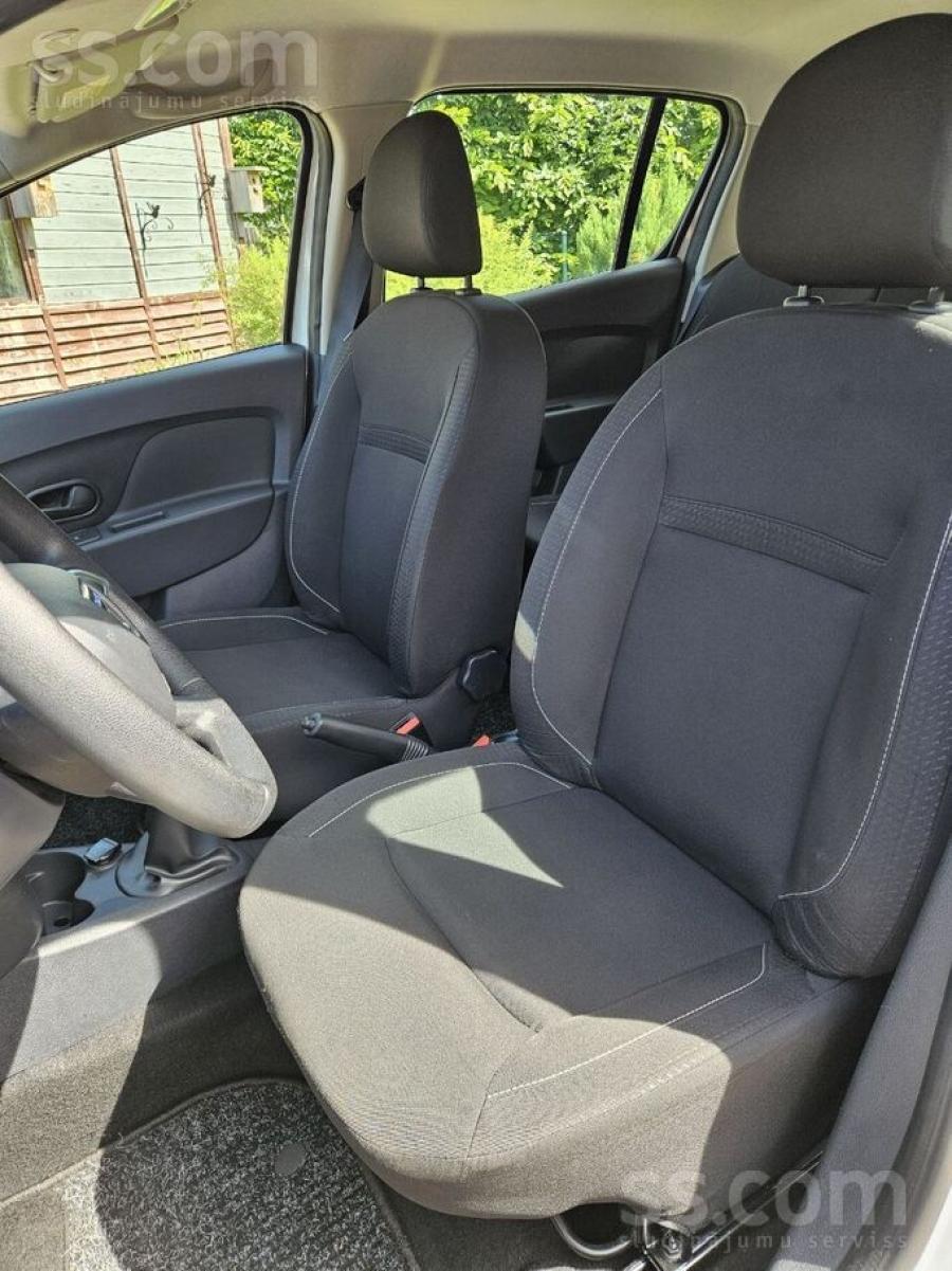 Balts Dacia Sandero 2019 Talsi, ar dzinēja tilpumu 1.00 L un nobraukumu 77 tūkst. km par 5499 €, foto 12 vietnē AUTOMOTO.COM.LV