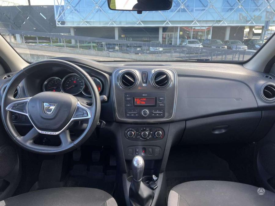 White Dacia Sandero 2019 in Kaunas, with an engine capacity of 0.90 L and mileage of 67 thousand km for 5499 €, photo 12 on AUTOMOTO.COM.LV