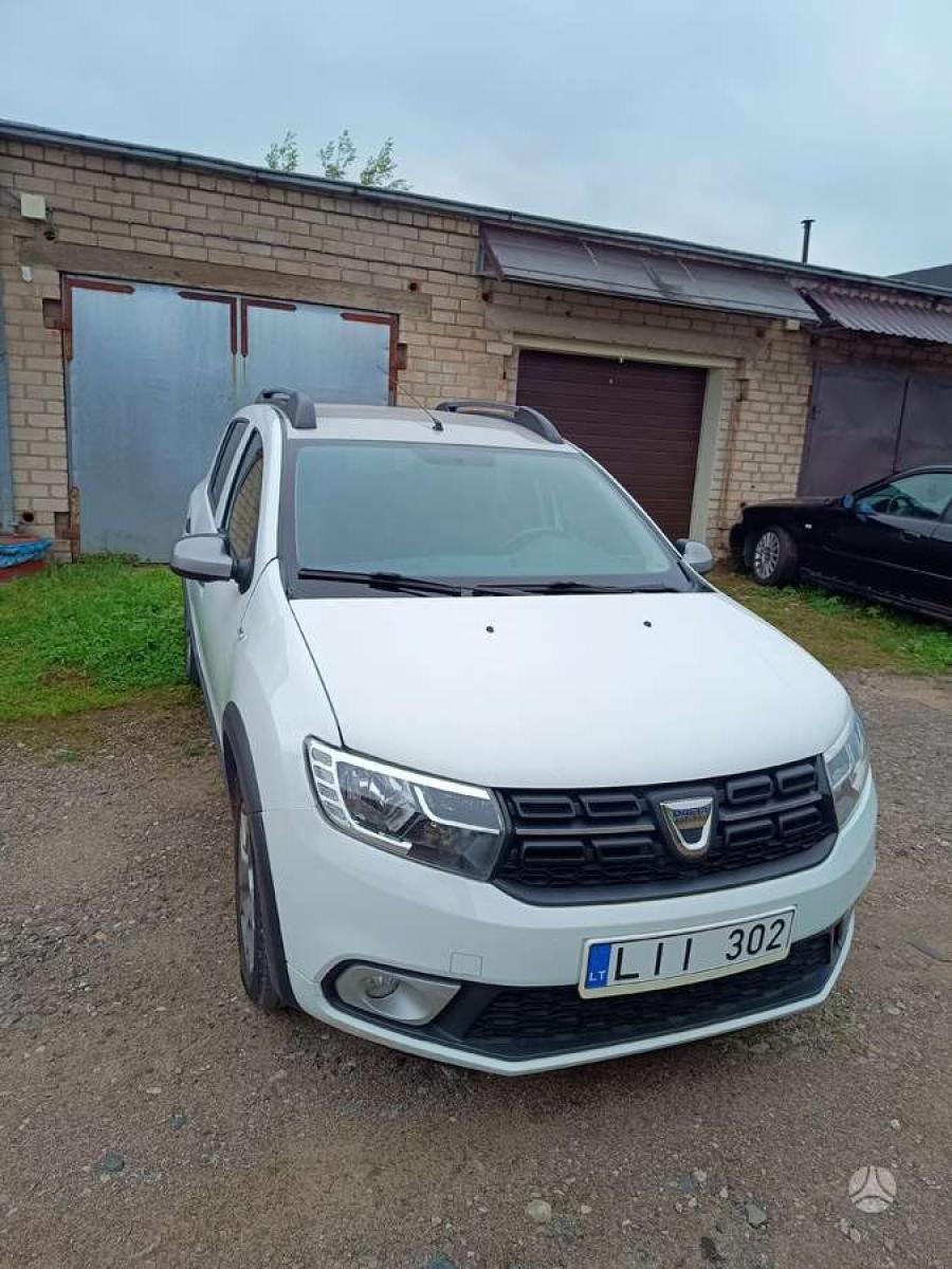 White Dacia Sandero 2020 in Kaunas, with an engine capacity of 0.90 L and mileage of 82 thousand km for 4000 €, photo 4 on AUTOMOTO.COM.LV