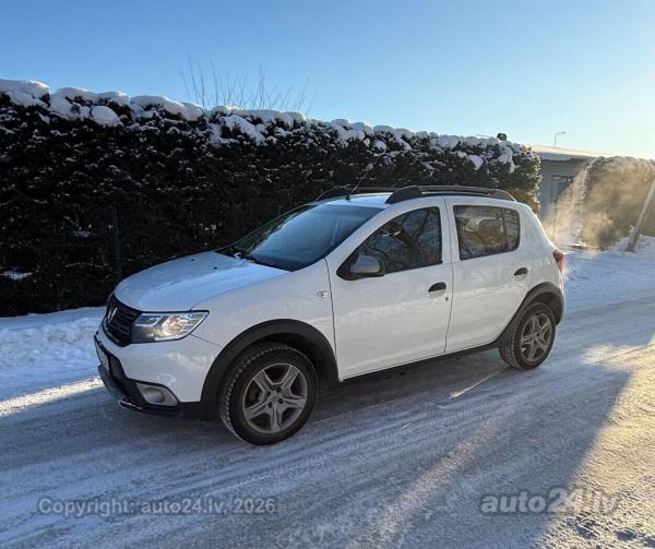 White Dacia Sandero 2020 in Tallinn, with an engine capacity of 0.90 L and mileage of 110 thousand km for 5490 €, photo 4 on AUTOMOTO.COM.LV