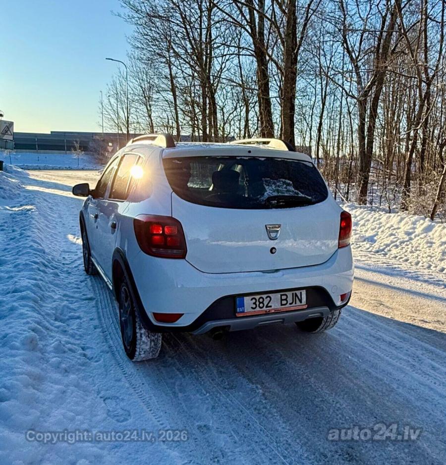 Balts Dacia Sandero 2020 Tallina, ar dzinēja tilpumu 0.90 L un nobraukumu 110 tūkst. km par 5490 €, foto 6 vietnē AUTOMOTO.COM.LV